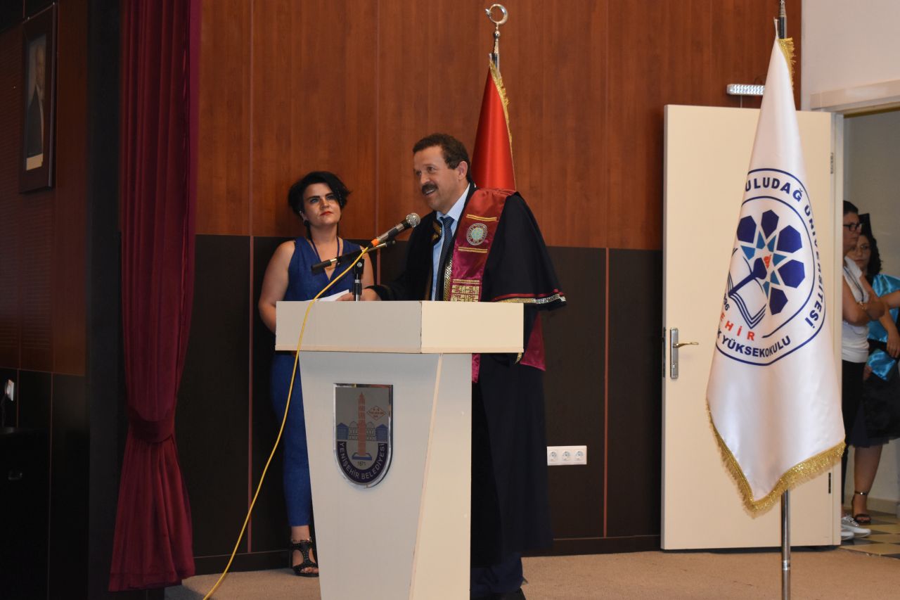 Yenişehir İbrahim Orhan MYO’da mezuniyet coşkusu