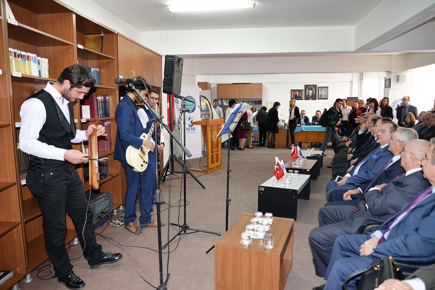 Yenişehir İbrahim Orhan MYO’da başarılı öğrencilere ödül