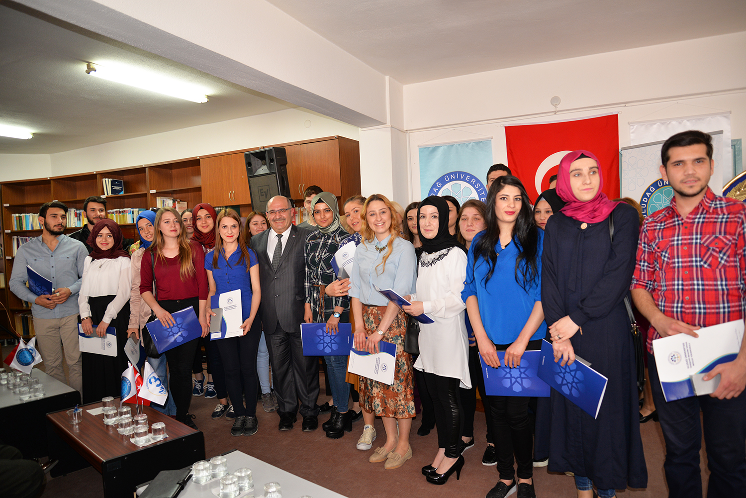 Yenişehir İbrahim Orhan MYO’da başarılı öğrencilere ödül